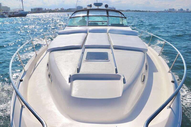 Cruising paradise in a luxury yacht in Cancun - The Sum Up