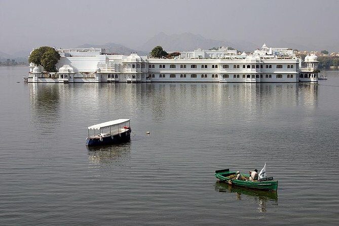 Crystal Gallery & Lake Pichola - Udaipur - Transportation, Timing, and Practicalities