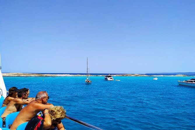 CRYSTAL WATERS SEA EXPERIENCE, from Figueretas - Authenticity and Practicality