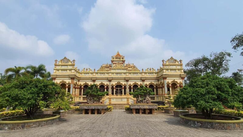 Cu Chi Tunnels & Mekong Delta Guided Tour with Hotel Pick-Up - Transportation and Practical Considerations