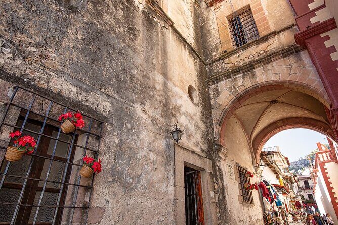 Cuernavaca and Taxco Tour from Mexico City - The Sum Up