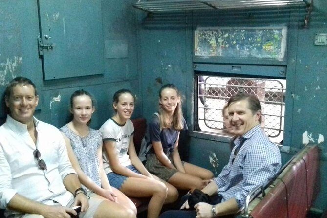 Cultural Experience including stay with local family - Exploring Mumbai in Two Days: A Deep Dive