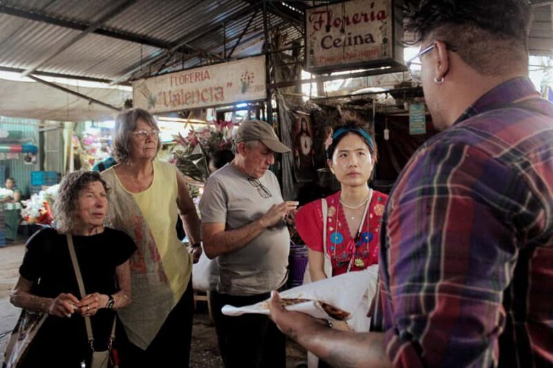 Cultural & Food weekend route in Oaxacas Main Market - Shopping and Supporting Vendors