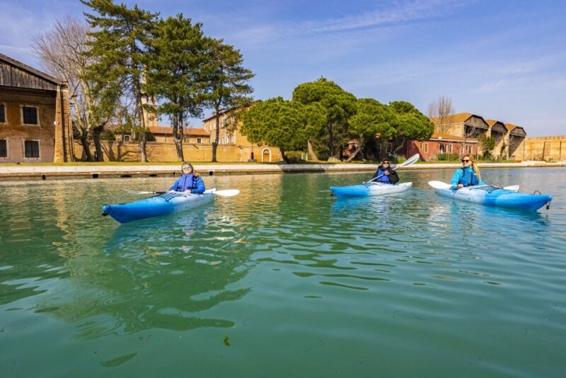 Cultural Kayak Tour: Discovering the Citys Canals - An In-Depth Look at the Experience