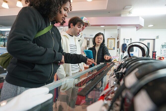 Cultural Lakeside Walk at Mt. Fuji Sake Snacks and Crafts - A Deep Dive into the Itinerary