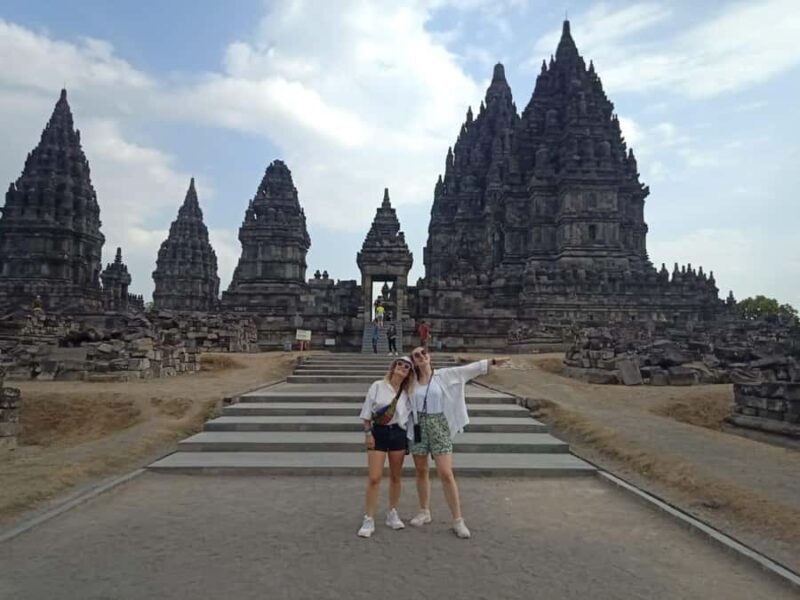 Culture Tour of Sultan palace,Water castle,Ijo Temple sunset - Key Points