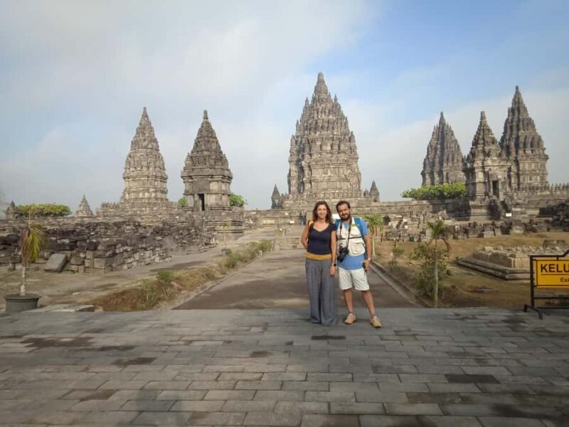 Culture Tour of Sultan palace,Water castle,Ijo Temple sunset - An In-Depth Look at the Experience