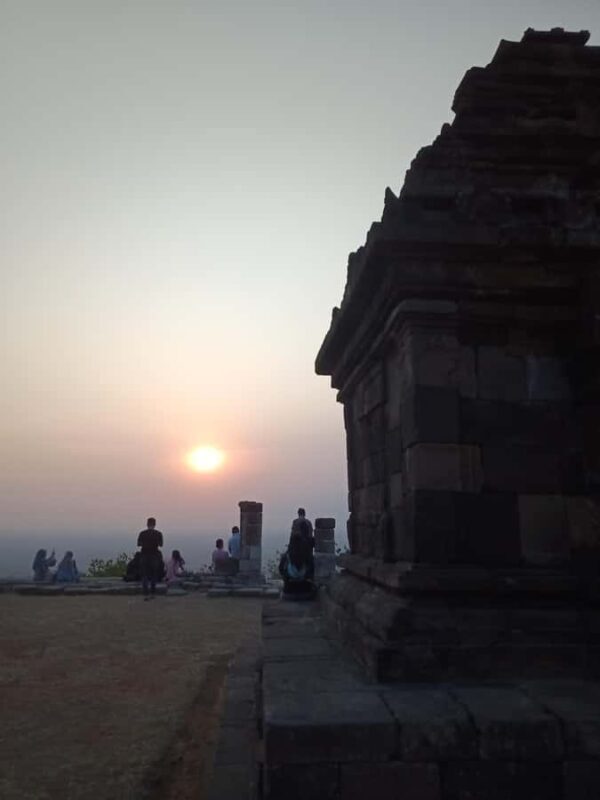 Culture Tour of Sultan palace,Water castle,Ijo Temple sunset - Why This Tour Offers Great Value