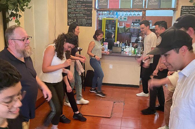 Cumbia Vibes in Mexico City Dance Class with Live Music - FAQs