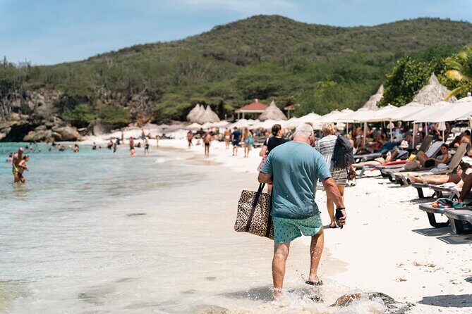 Curaçao Full-Day Tour: Hato Caves, Turtles, Kenepa & Flamingos - FAQ