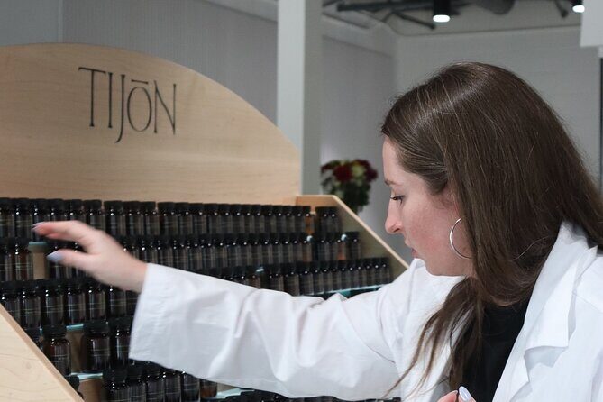 Custom Fragrance Creation Class in Nashville: Fragrance 101 - FAQ about the Fragrance Creation Class in Nashville