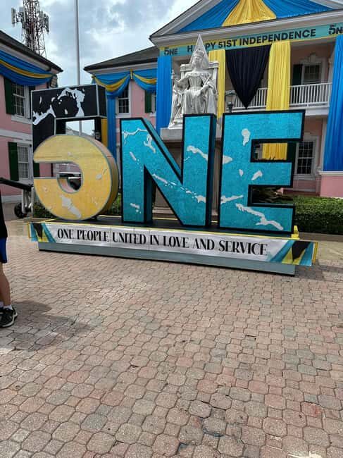 Customizable half day group tour (price per vehicle) - The Flexibility and Comfort