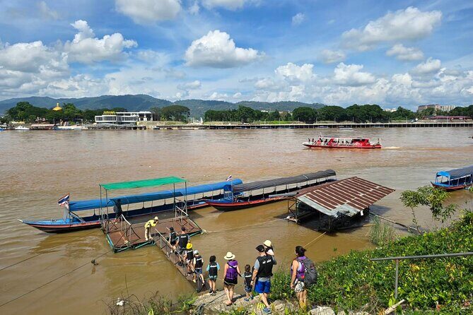 Customizable Private Day Tour of Chiang Rai Highlights - Key Points