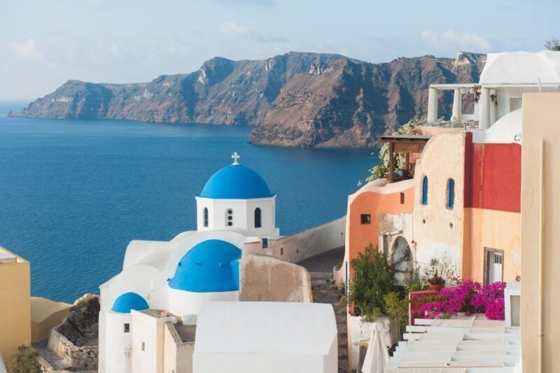 Customize your Santorini experience - Exploring the Archeological Site of Akrotiri