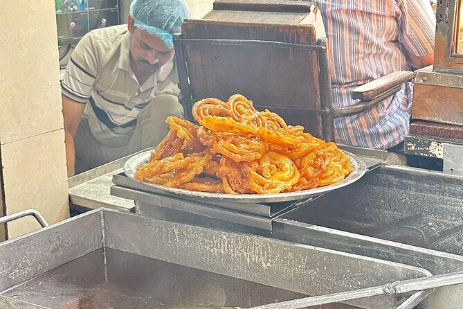 Customized Full Day Delhi Shopping Tour with Female Guide - In-Depth Look at the Tour