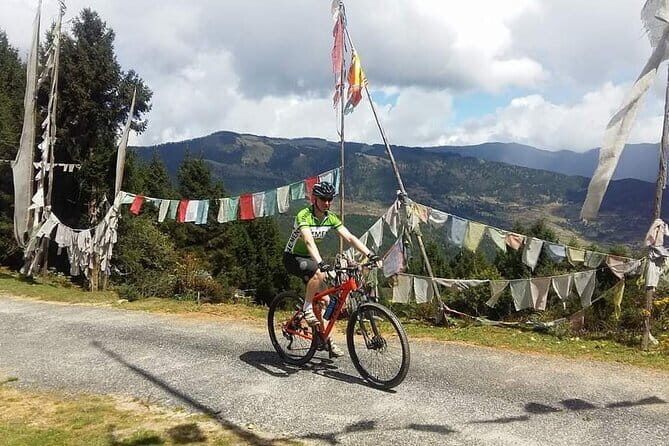 Cycling Across The Thimphu Valley - Exploring the Routes and What They Offer