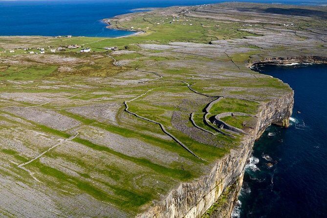 Cycling Inishmore Island. Aran Islands. Self-guided. Full day. - Key Points
