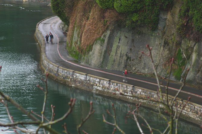 Cycling the Seawall: A Self-Guided Audio Tour Along the Stanley Park Seawall - A Detailed Look at the Itinerary & Stops