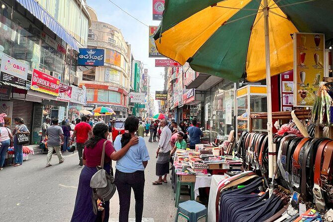 Cycling Through Colombo - An honest look at cycling through Colombo