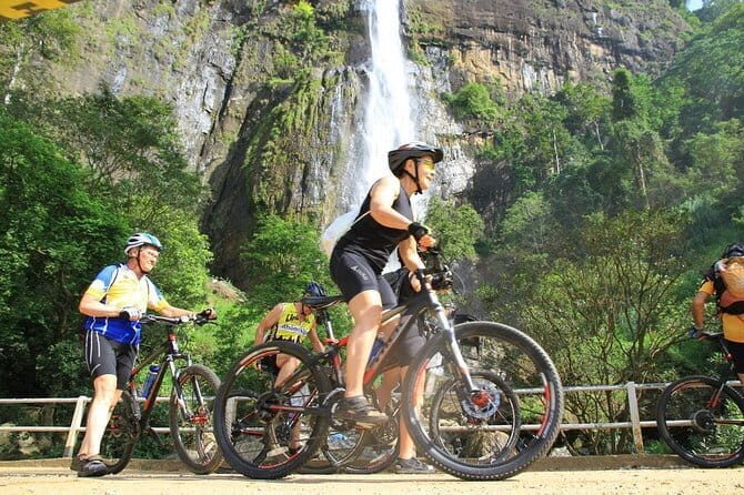 Cycling to Rawana Waterfall, Ravana's Cave and Ella Gap - An Authentic Cycling Adventure in Sri Lanka: Rawana Waterfall, Ravana’s Cave, and Ella Gap