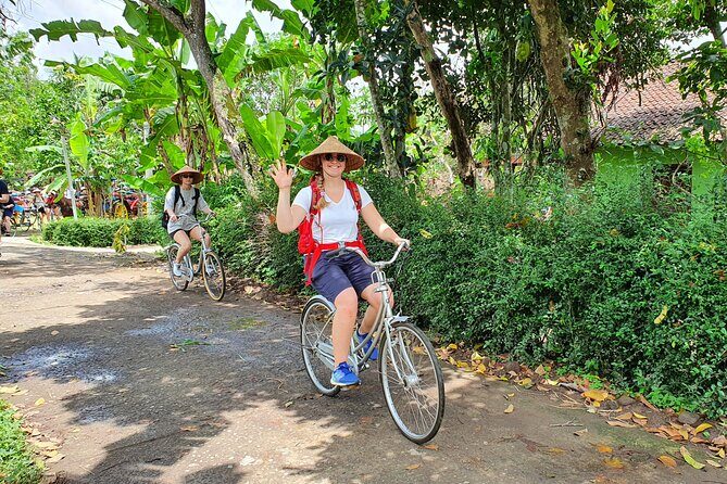 Cycling Tour : Borobudur & Candirejo Village Experiences - Who Should Consider This Tour?