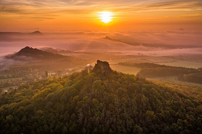 Czech countryside scenical hike to the castle, local deli tasting - An Authentic Day in the Czech Countryside: Scenic Hike, Castle Views, and Tasty Delights