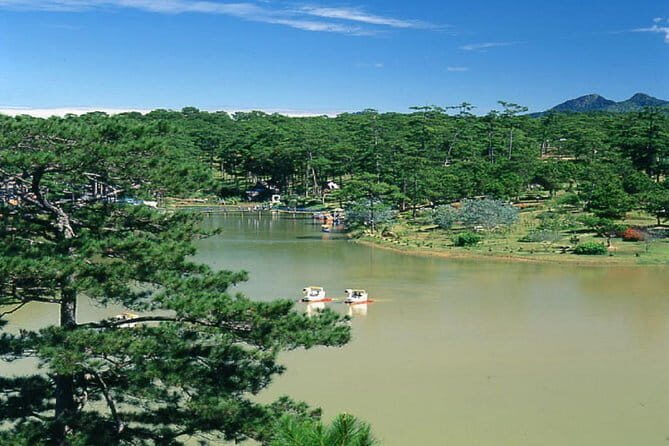 Da Lat Highland 3 days private tour from Ho Chi Minh City - Day 2: Rich Cultural and Scenic Sights