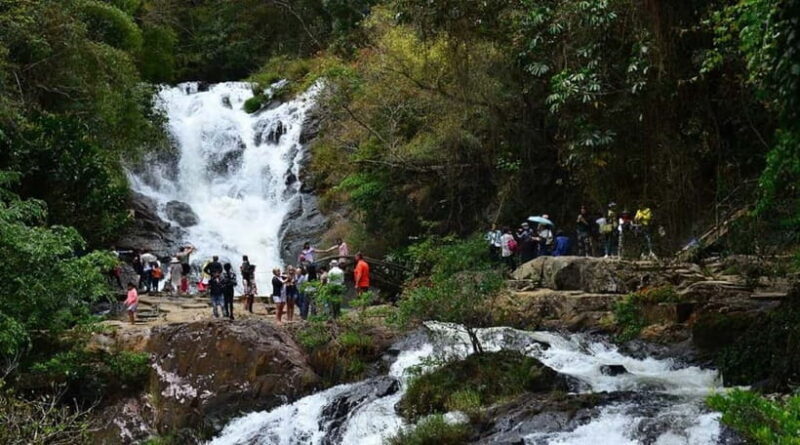 Da Lat Tour: Three-Waterfalls, Pagoda & Flower Village - Key Points