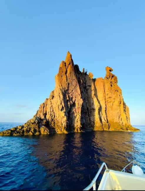 Da Lipari: Tour in Barca Panarea & Stromboli PICCOLO GRUPPO - Who Should Consider This Tour?
