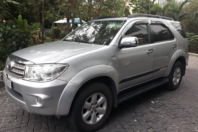 Da Nang city/Airport transfer to (OR from) Hoi An hotels -one way - Introducing the Da Nang to Hoi An Private Airport Transfer