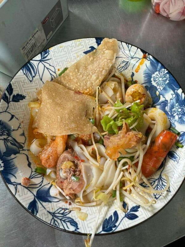 Da Nang City Street Food Private Tour With Local Students - Transportation and Group Size