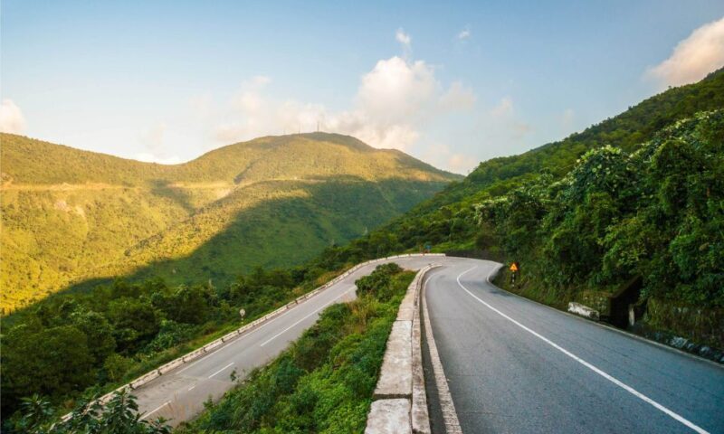 Da Nang: Hue Imperial City and Hai Van Pass Small Group Tour - Who Should Consider This Tour?