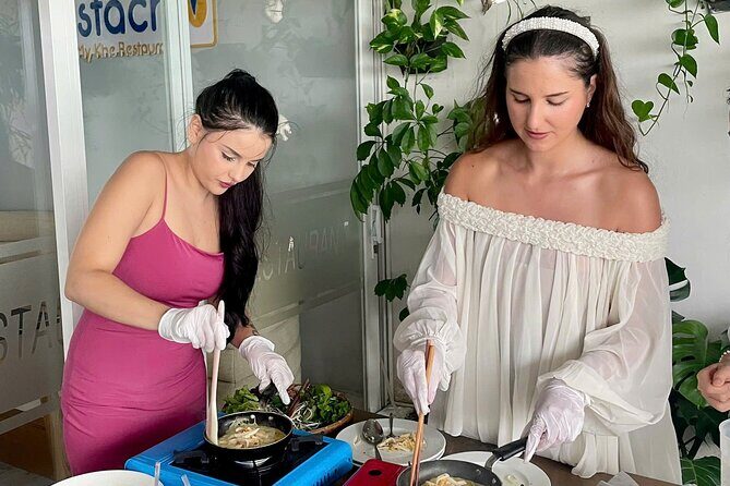 Da Nang Live Cooking Experience with Ocean Views - Key Points