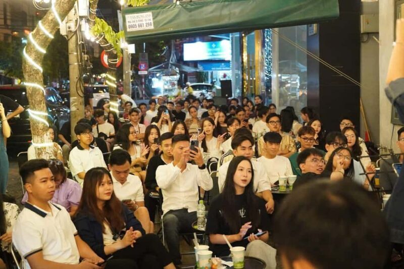 Da Nang: Michelin Food Tour with Live Music - Discovering Da Nang’s Flavors: A Michelin Food Tour with Live Music