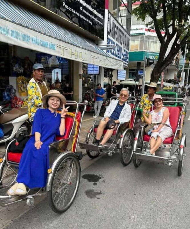 Da Nang Night Tour by Local Foods-3 Wheel Riding-Cruise-Beer - A lively evening in Da Nang: local flavors, rickshaw rides, and a relaxing cruise