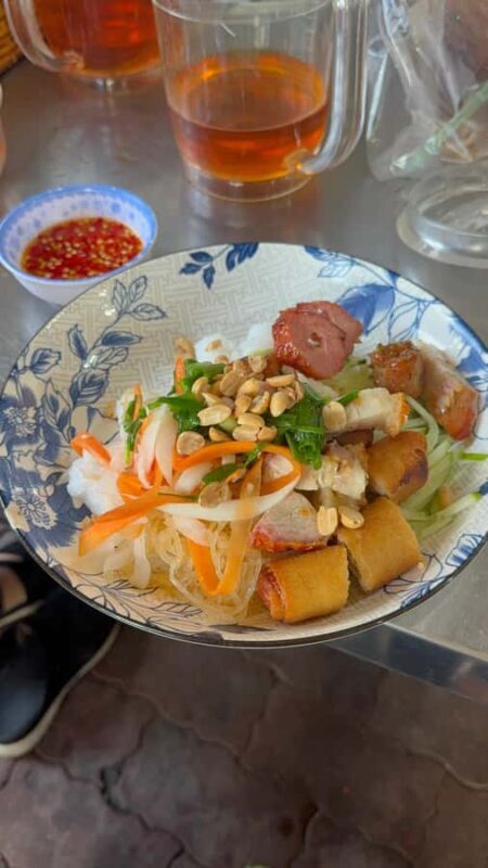 Da Nang Nightlife Street Food, Son Tra Marina, Club Bar Tour - Why This Tour Offers Good Value