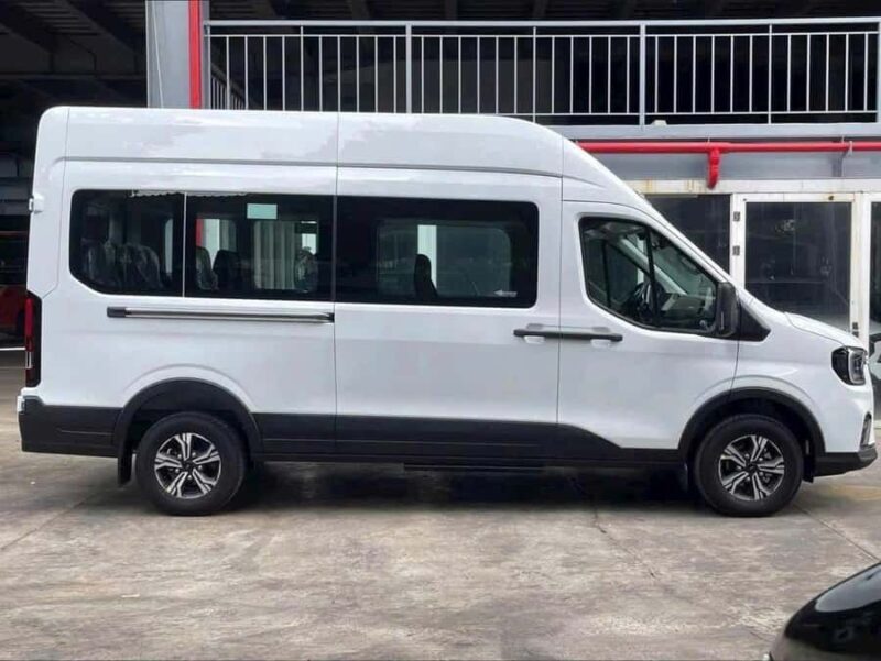 Da Nang: Small Group City Tour by Premium Minibus - Exploring Da Nang in Style and Comfort