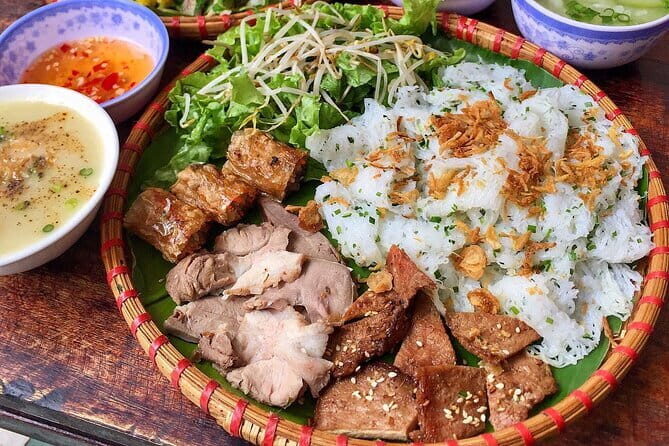 Da Nang Street Food Private Tour With Female Tour Guide - Key Points