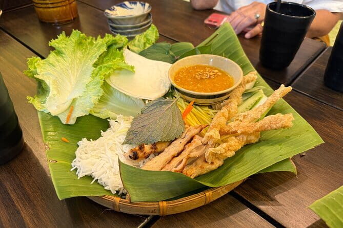 Da Nang Street Food Private Tour With Female Tour Guide - Whats Included and What to Consider