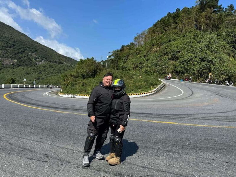 Da Nang Street Food Tour With Han River Sightseeing Cruise - The Han River Cruise: A Gentle Nighttime Escape