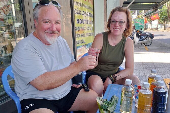 Da Nang Street Foods & Tradictional Rice Wine Filtery by Tasting - A Detailed Look at the Itinerary