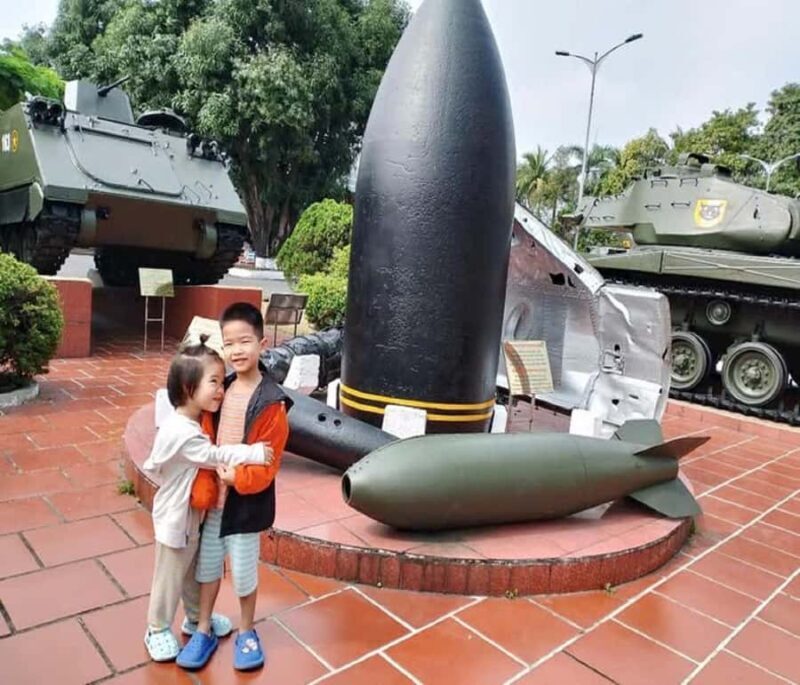 Da Nang/Vietnam War Tour History by Weapons & Foodie - Key Points