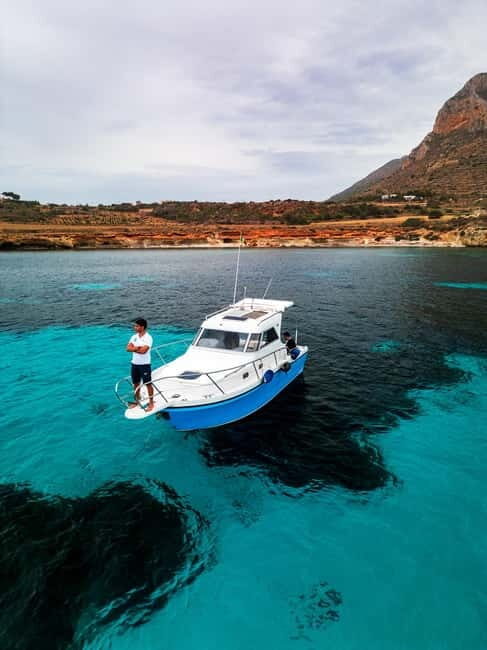 DAILY CHARTER OF THE EGADI ISLANDS WITH TASTING ON BOARD - The On-Board Experience: Food, Drinks, and Fun
