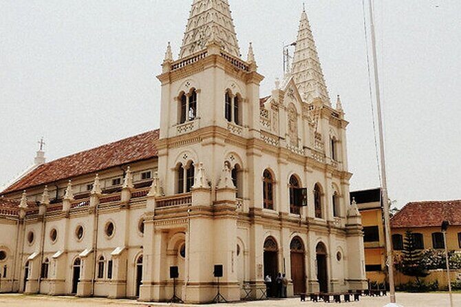 Daily Conducted Group Tours from Fort Kochi - FAQ