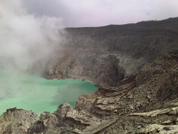 Daily Ijen Blue Fire Tour - Discovering Ijen’s Blue Fire: An authentic insight into this volcanic marvel