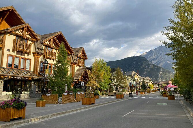 Daily One-Way Shuttle Service between Banff/Calgary/YYC Airport - The Practical Side: Booking and Contact