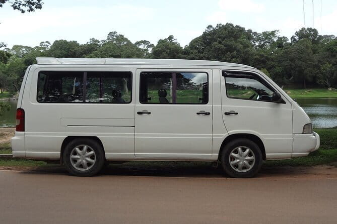 Daily trip by private Car Siem Reap to PhnomPenh - Key Points