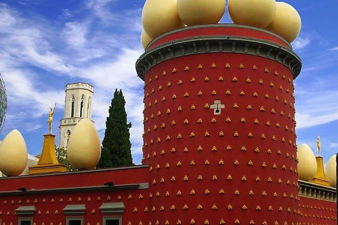 Dalí 2 Museums, Figueres and House of Portlligat small group from Girona - Who Will Appreciate This Tour?