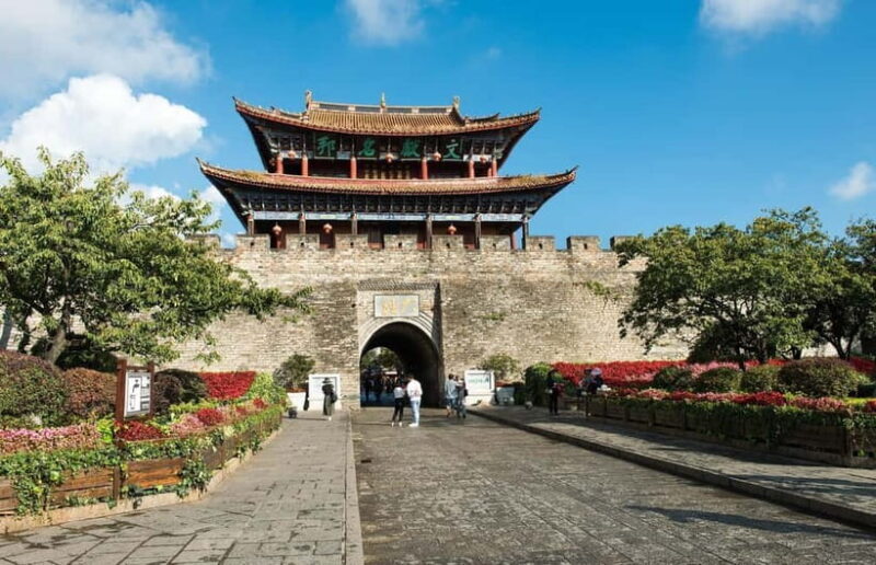Dali: Chongsheng Temple, Xizhou, & Erhai Lake Tour - Erhai Lake: Cruise, Ride, or Both?