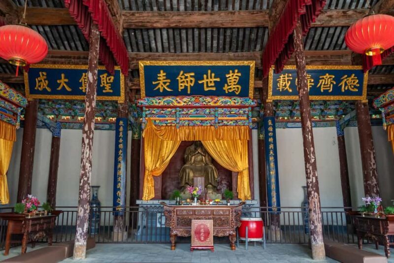 Dali: Weishan Ancient Town Private Tour - A Deep Dive Into the Experience